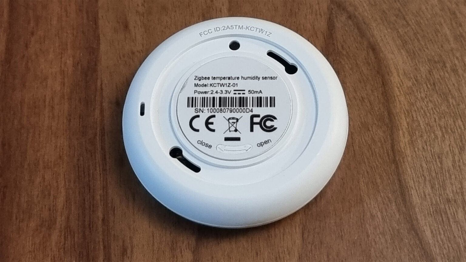 Moes Temperature & Humidity Sensor ZSS-KB-TH - SmartHomeScene