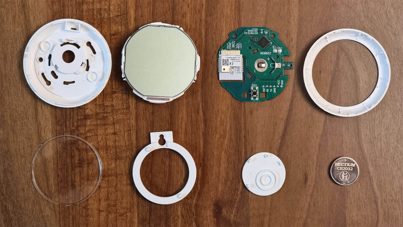 Moes Temperature & Humidity Sensor ZSS-KB-TH - SmartHomeScene