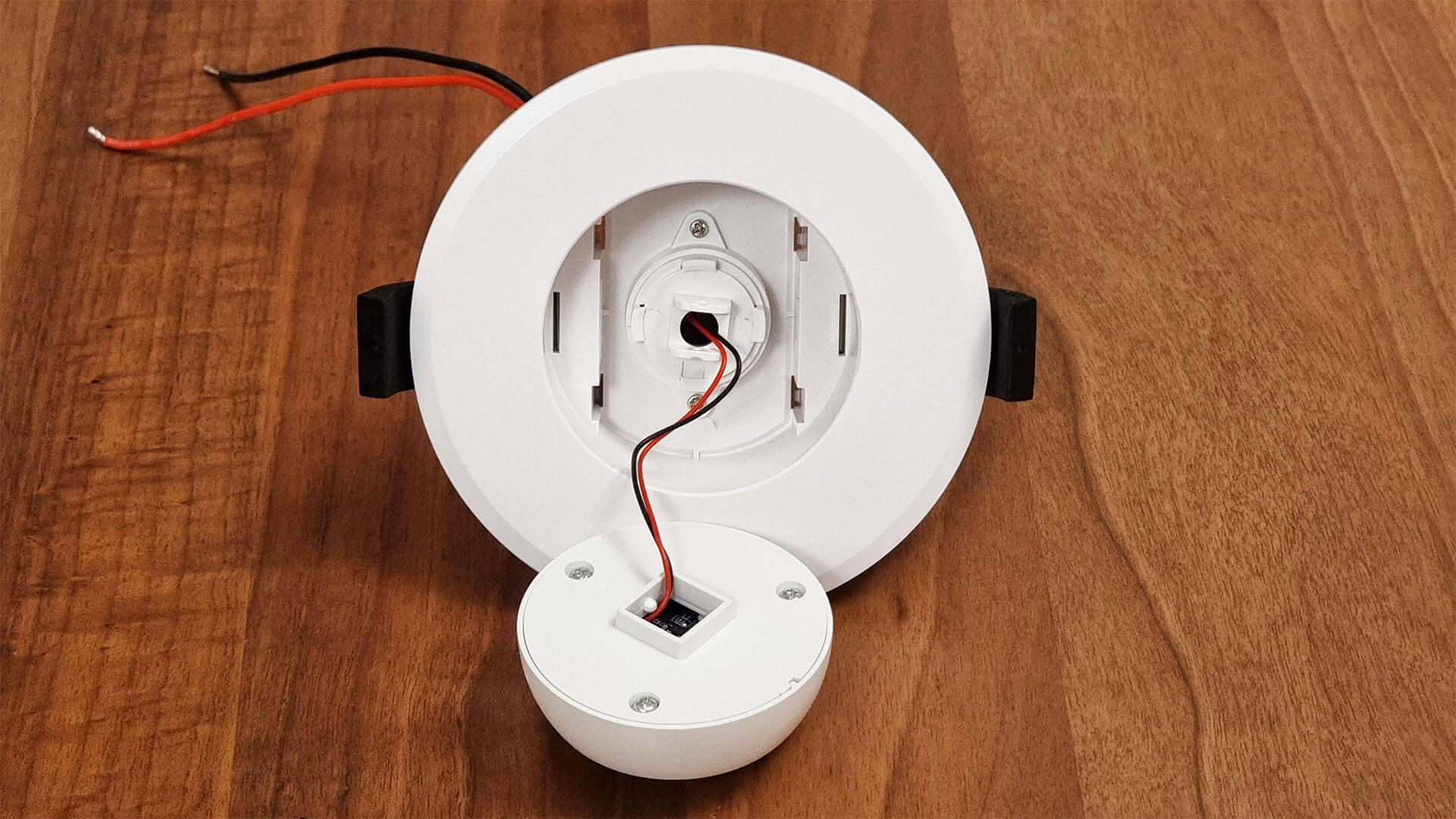 Tuya Ceiling Presence Sensor LY-TAD-K616S - SmartHomeScene