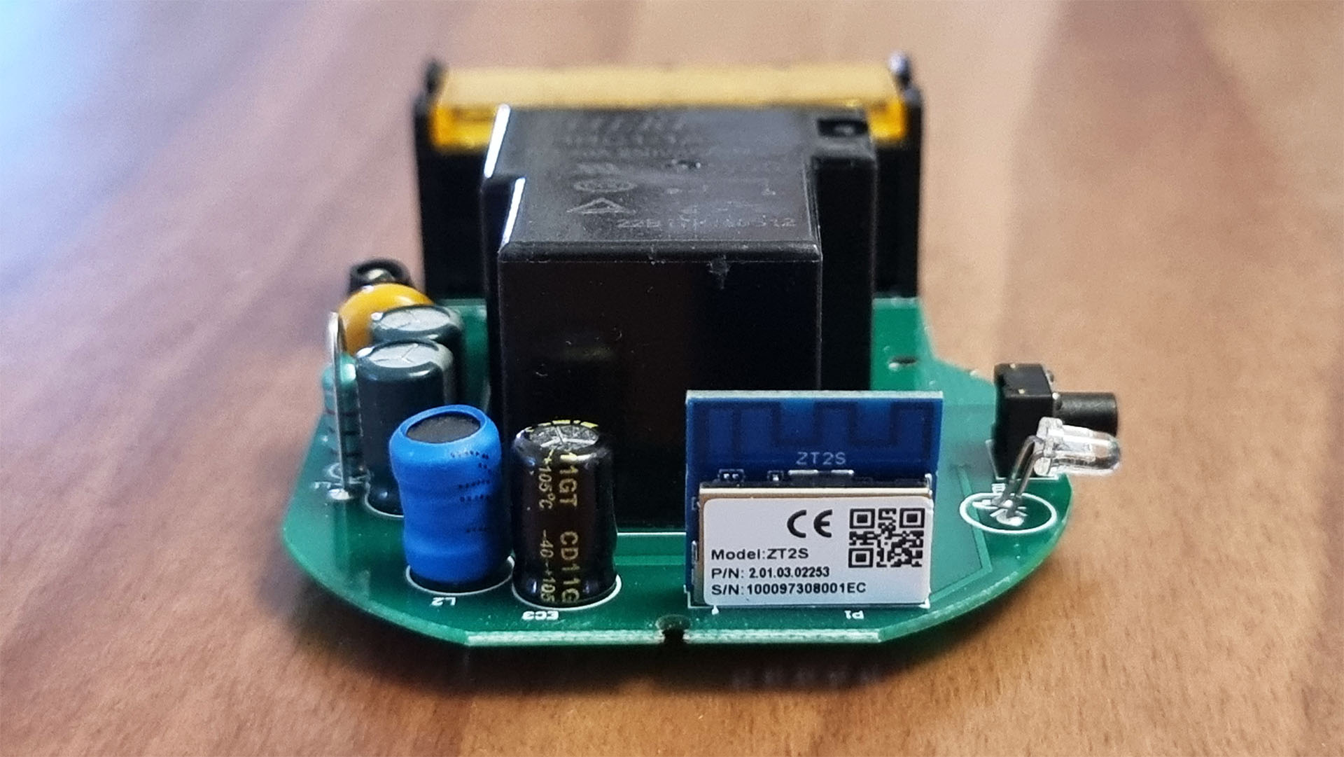 High Power Zigbee Relay with Energy Monitoring - SmartHomeScene