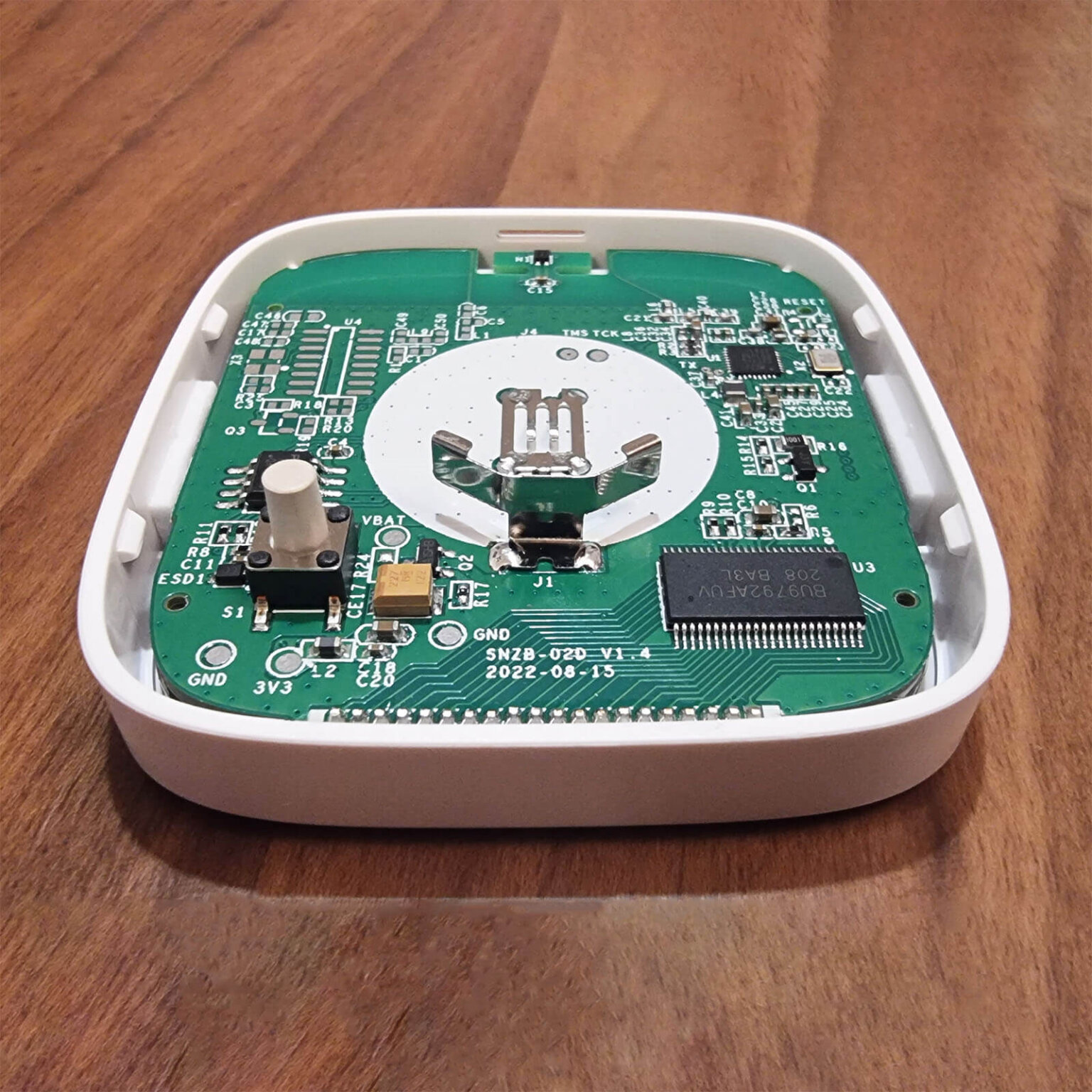Sonoff Temperature and Humidity SNZB-02D Review - SmartHomeScene Sonoff Temperature and Humidity SNZB-02D Review - SmartHomeScene