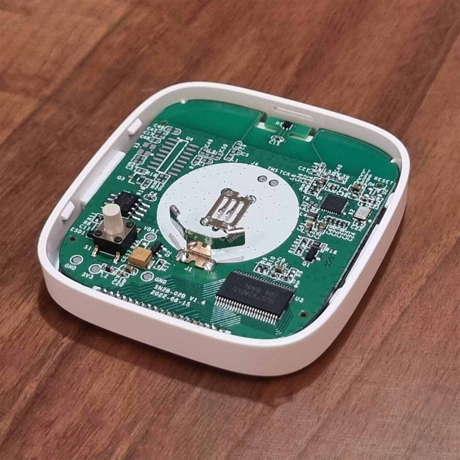 Sonoff Temperature and Humidity SNZB-02D Review - SmartHomeScene Sonoff Temperature and Humidity SNZB-02D Review - SmartHomeScene