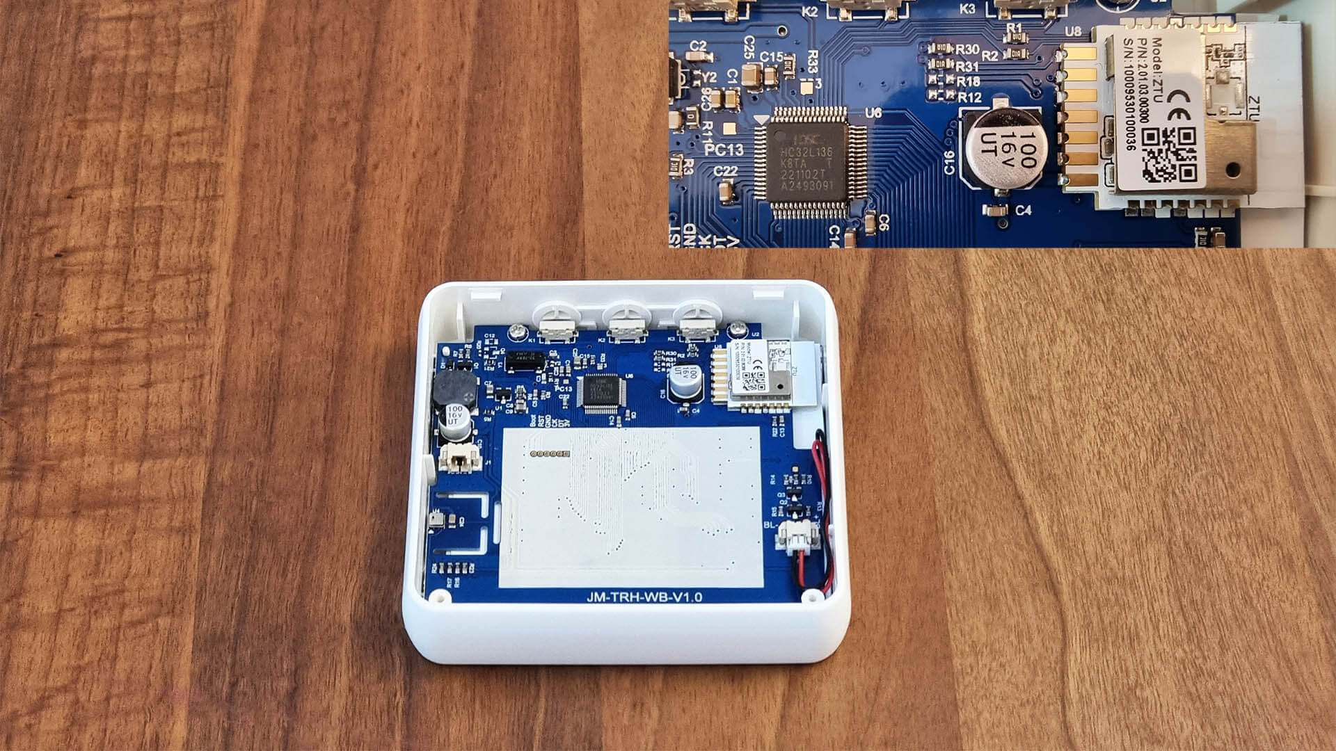 Zigbee LCD Climate Sensor And Alarm Clock - SmartHomeScene