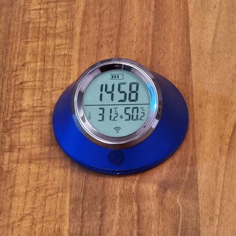 Best Zigbee Temperature and Humidity Sensors - SmartHomeScene