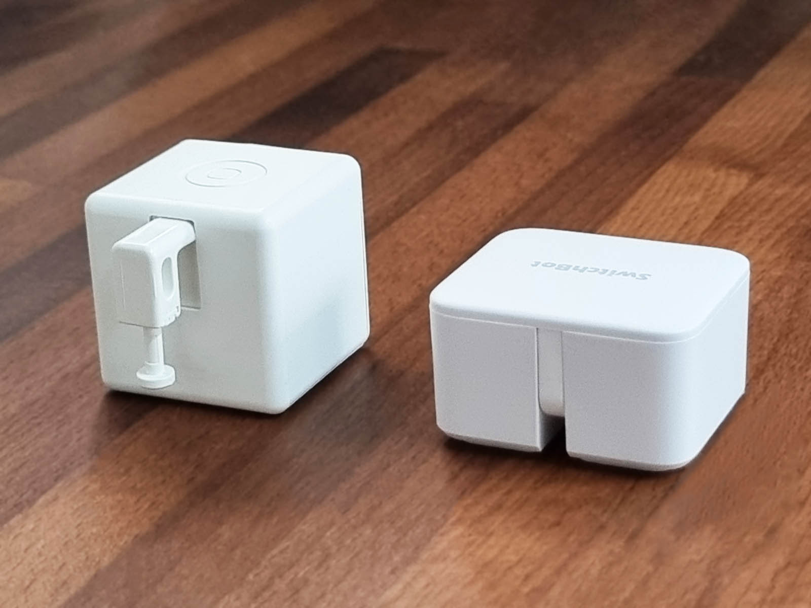 Tuya Zigbee Fingerbot Button Pusher Review - SmartHomeScene