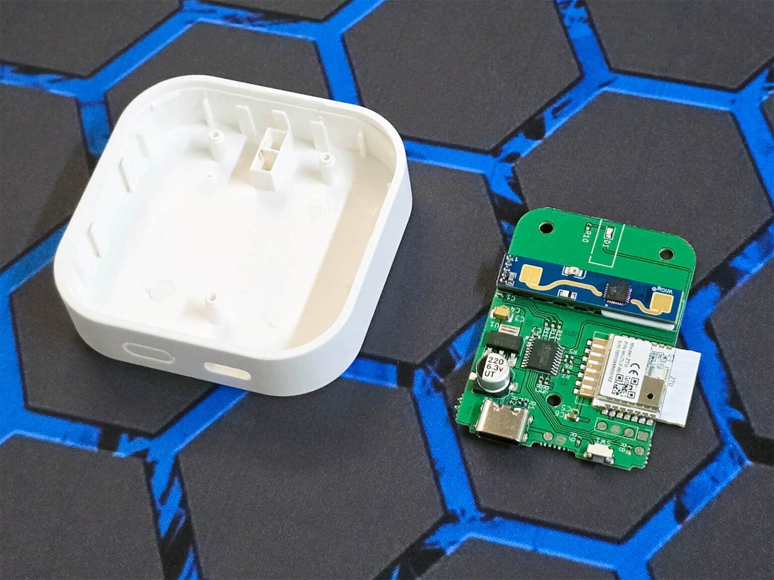 Tuya Presence Sensor With LD2410 Radar Review - SmartHomeScene