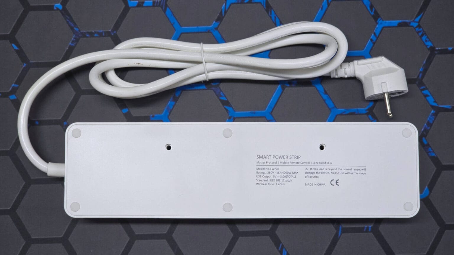 Tuya Matter Power Strip with USB Ports Review - SmartHomeScene