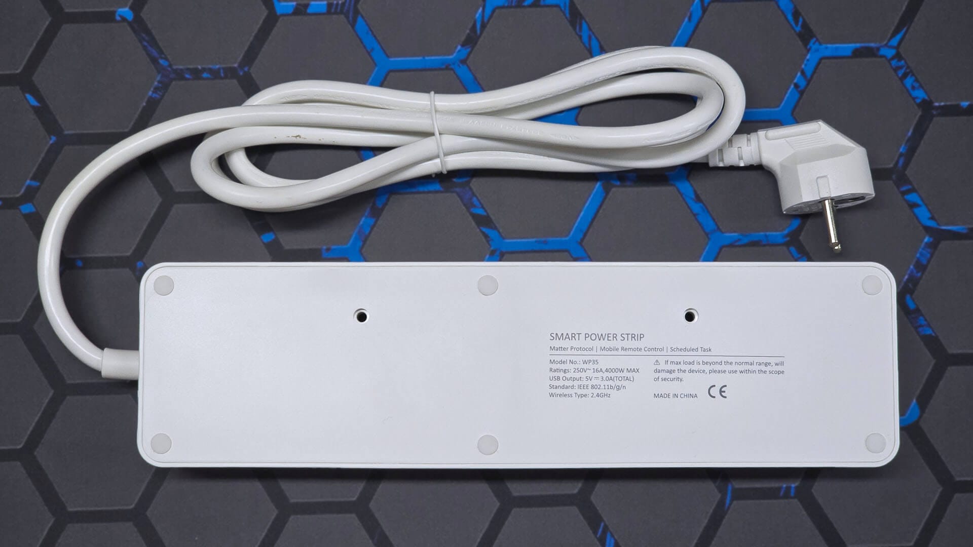 Tuya Matter Power Strip with USB Ports Review - SmartHomeScene