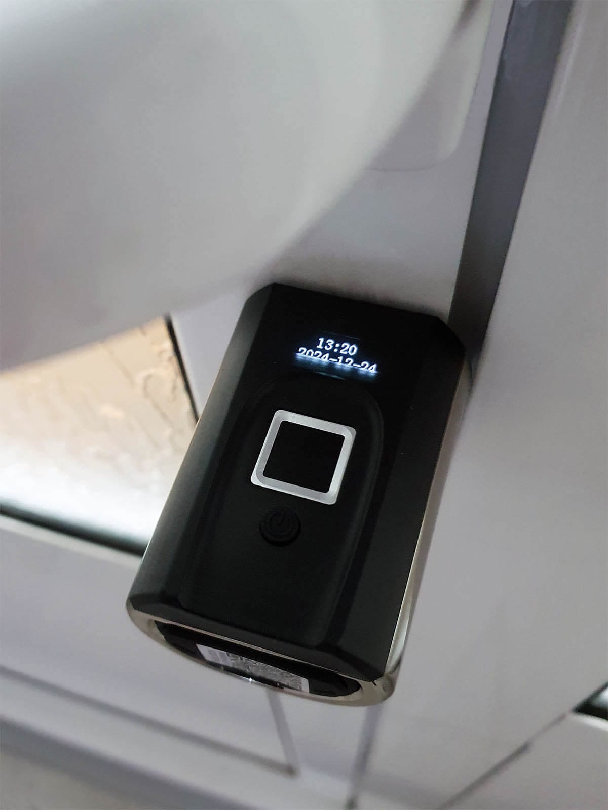 Welock SECBN51 Fingerprint Smart Lock Review - SmartHomeScene