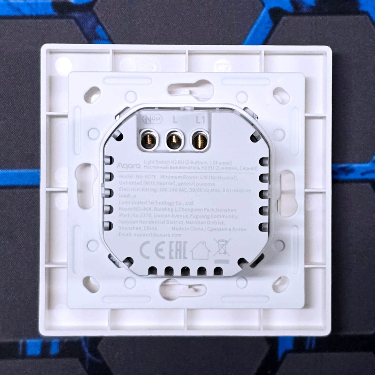 The Pros and Cons of No-Neutral Smart Switches | SmartHomeScene