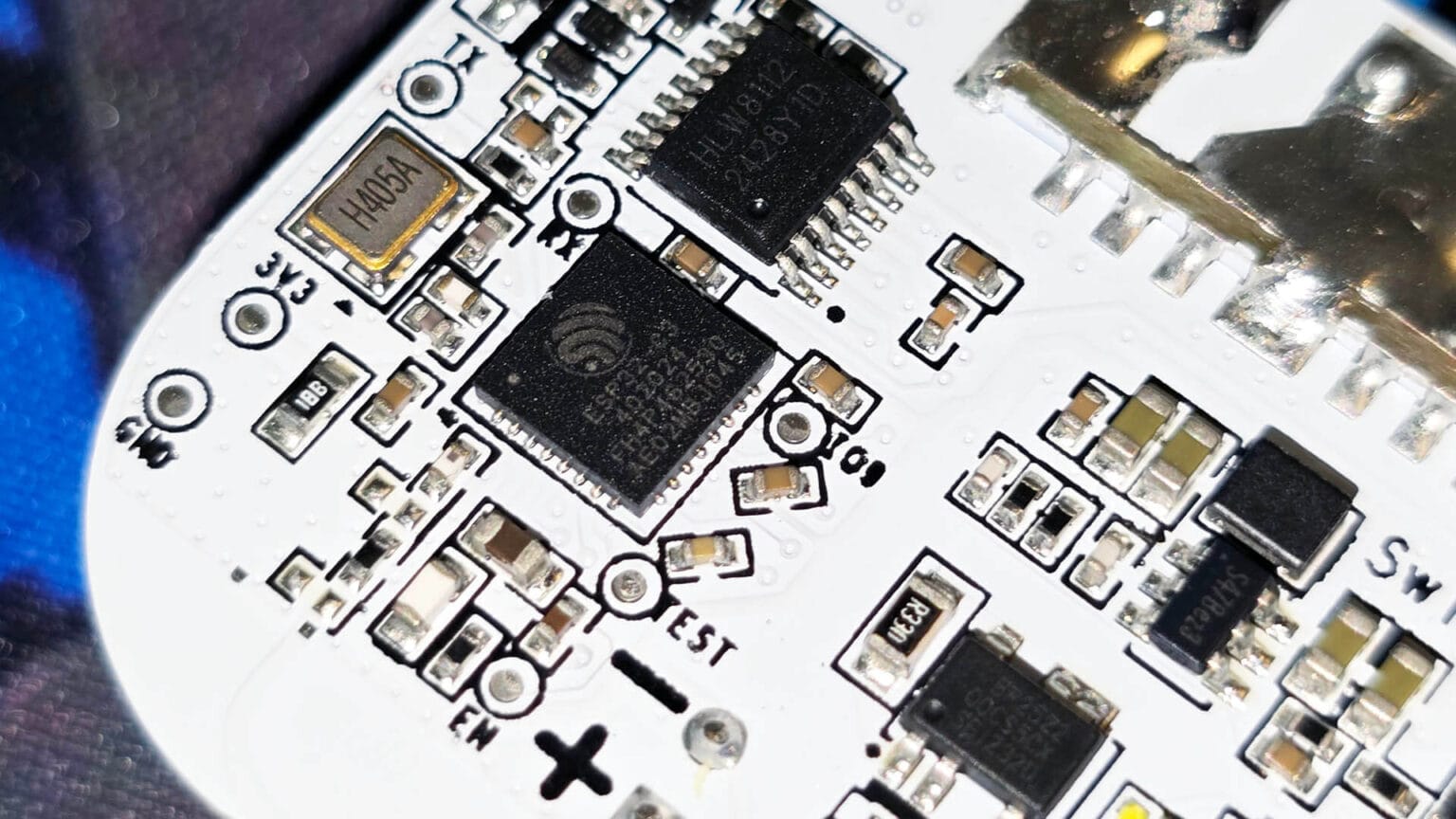 SwitchBot Relay Switch 1/1PM/2PM Matter Review - SmartHomeScene