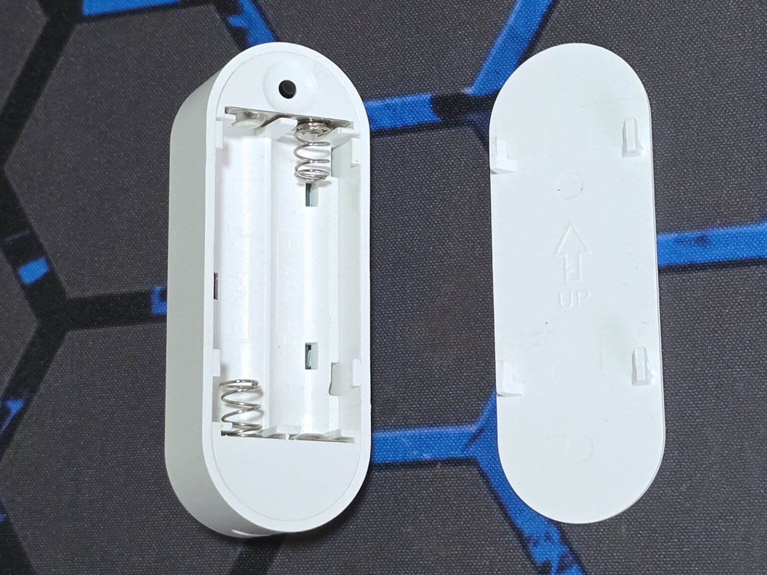 Zigbee Battery Presence Sensor ZG-204ZH Review | SmartHomeScene