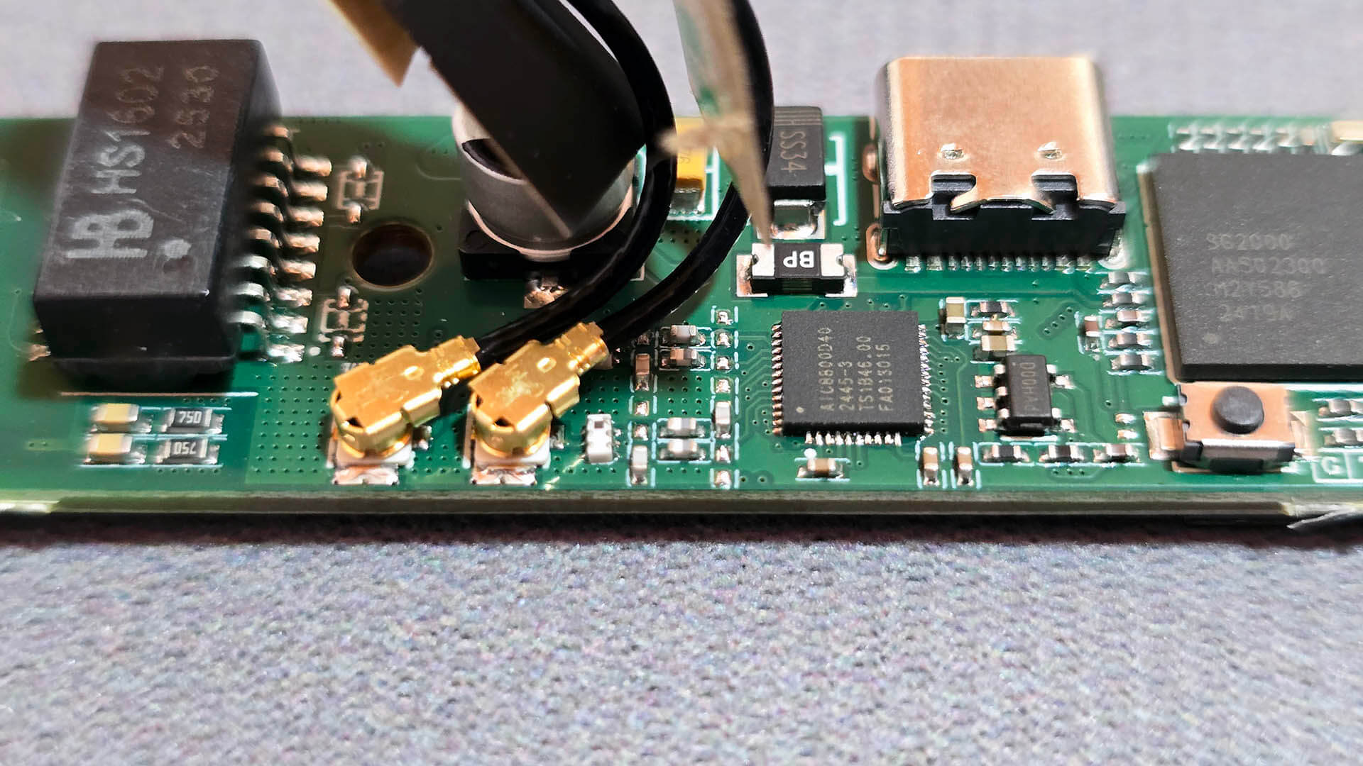 SMHUB Nano MG24 Review: All-in-One Smart Hub | SmartHomeScene